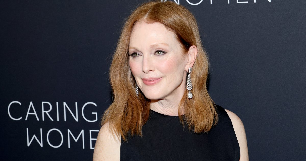 Джулианна Мур показала образ с трендовым вишневым бомбером на осень-2025 - Hochu.ua