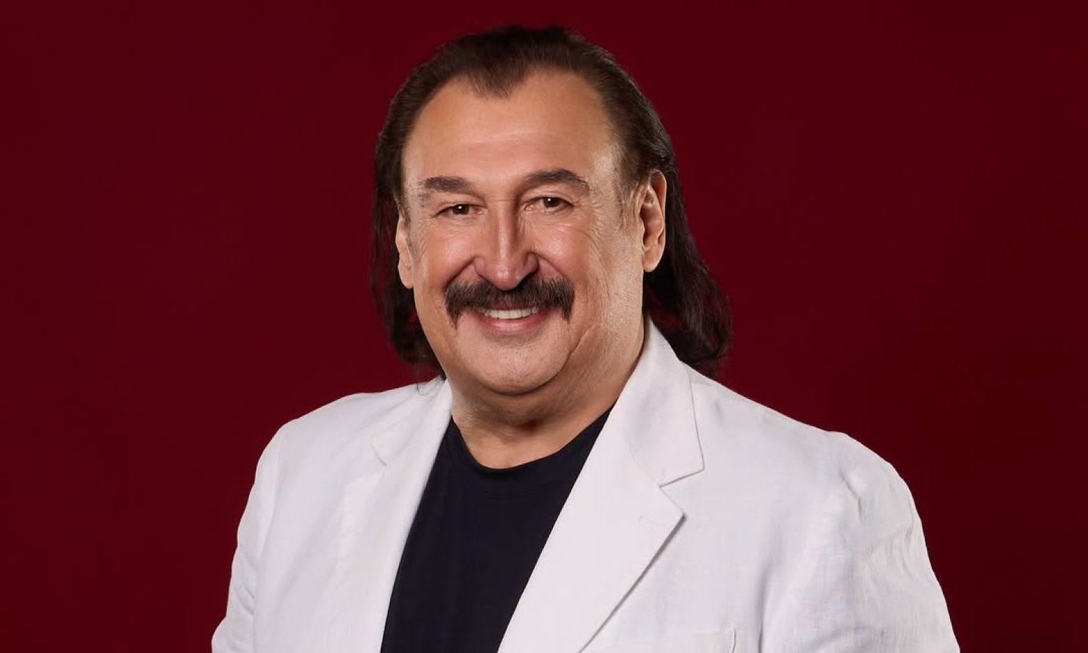 Степан Гига – на могиле певца посадили елку – как прошло прощание – видео – Hochu.ua