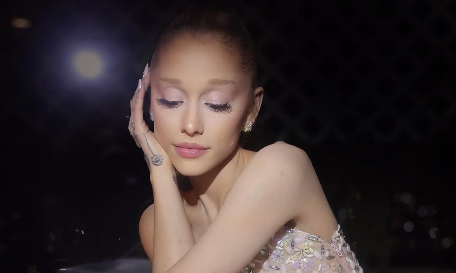 Аріана Гранде втратила бабусю - в сімʼї артистки сталося горе - Hochu.ua